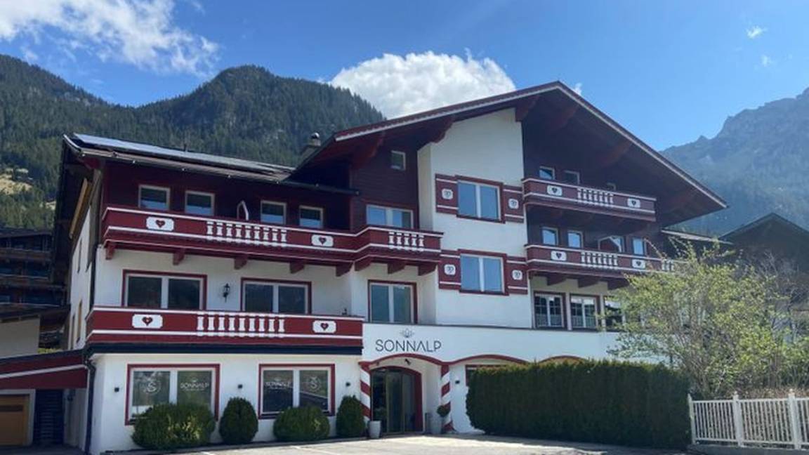 40 M² Hôtel ∙ 1 Chambre ∙ 4 Personnes - Pertisau