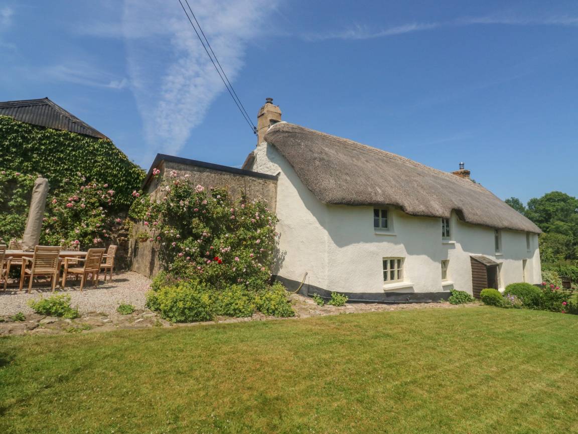 Cottage ∙ 4 Bedrooms ∙ 8 Guests - Dartmoor Forest
