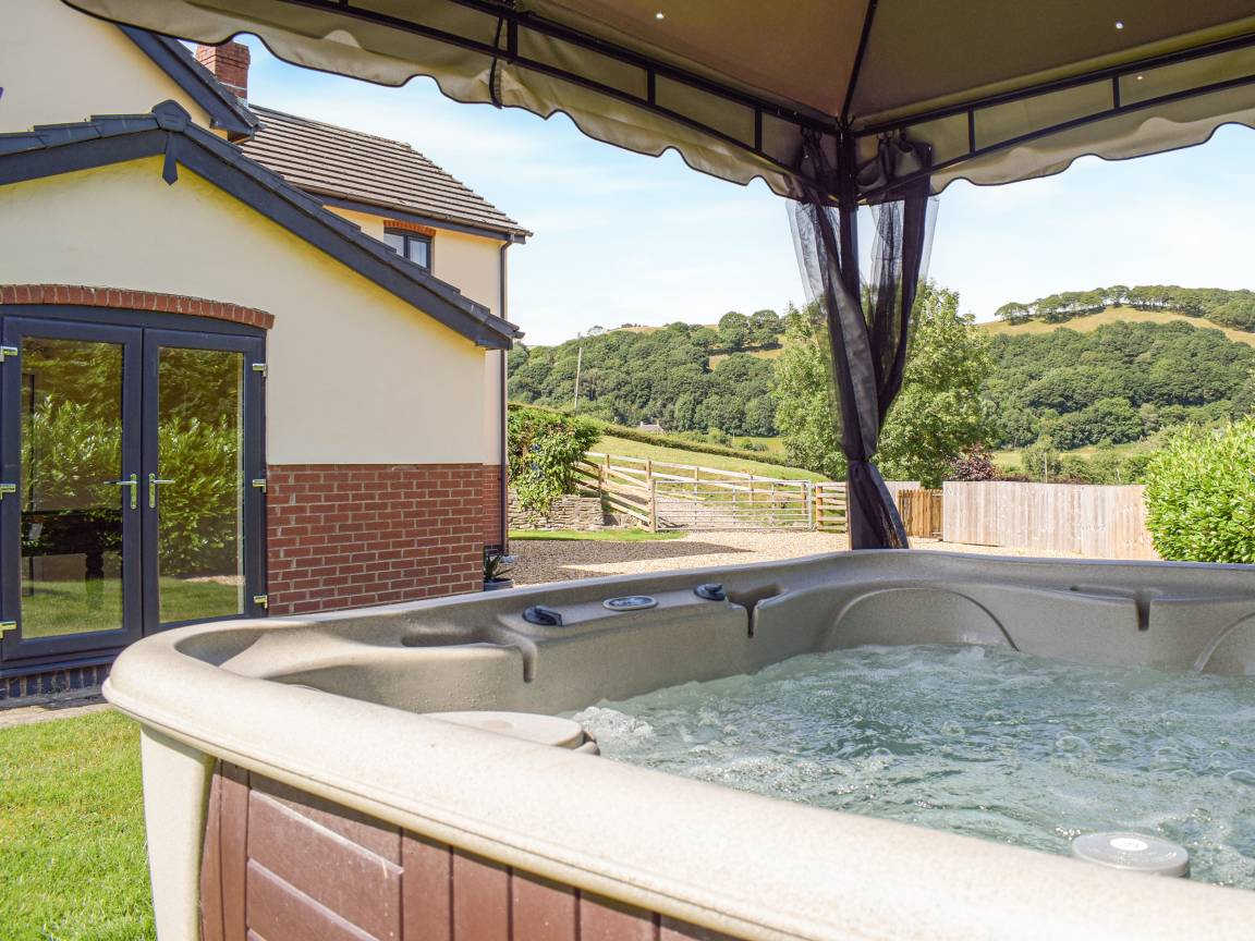 Cottage ∙ 3 Bedrooms ∙ 4 Guests - Shropshire