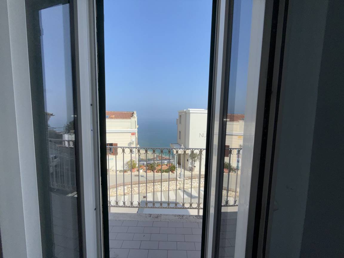 Apartment ∙ 4 Bedrooms ∙ 8 Guests - Sirolo