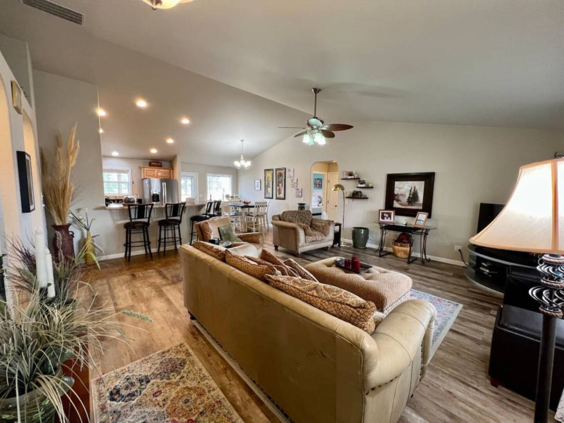 161 M² House ∙ 3 Bedrooms ∙ 6 Guests - Baker City, OR
