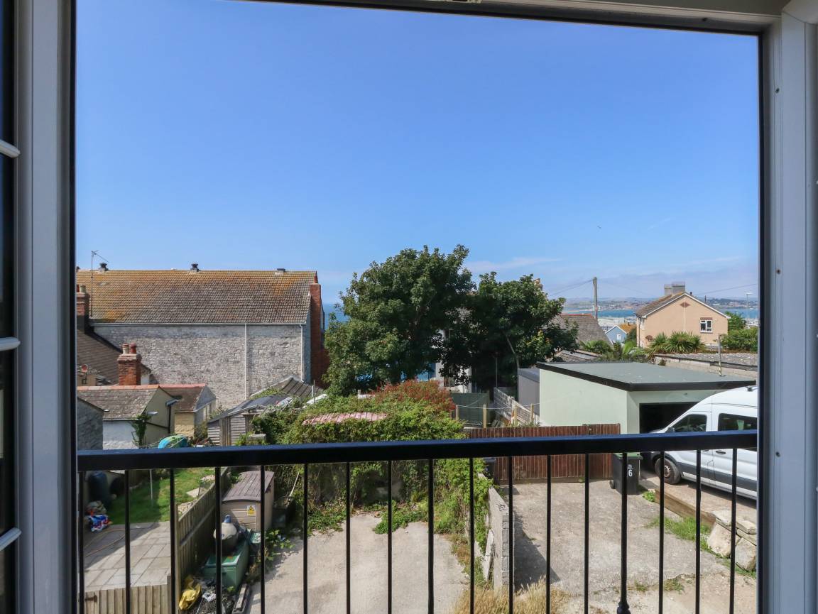 Cottage ∙ 2 Bedrooms ∙ 4 Guests - Weymouth