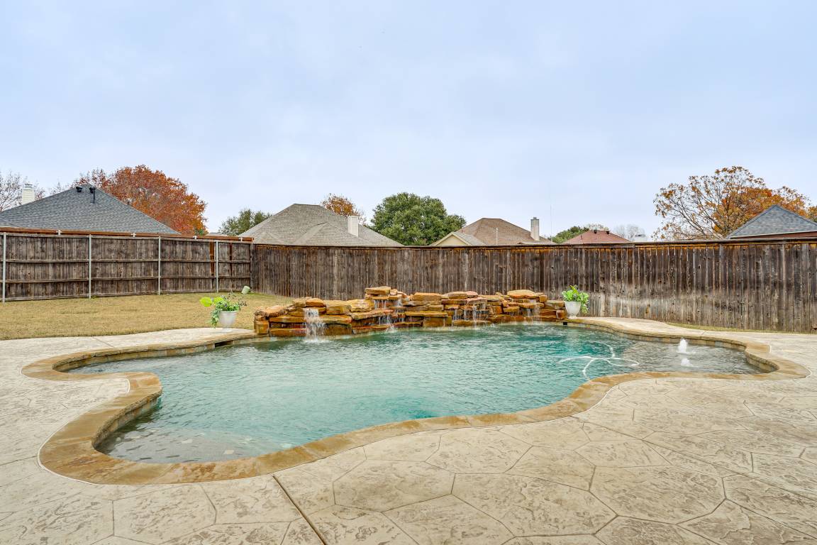 185 M² House ∙ 4 Bedrooms ∙ 9 Guests - Joshua, TX
