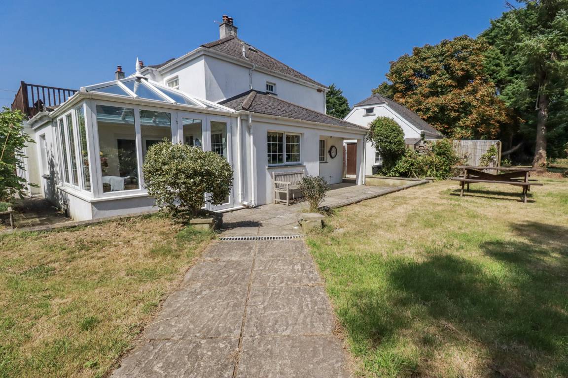 Cottage ∙ 4 Bedrooms ∙ 8 Guests - Perranporth