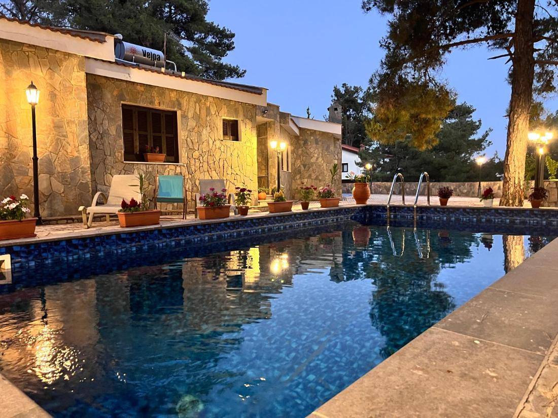 500 M² Villa ∙ 4 Bedrooms ∙ 10 Guests - Ciper