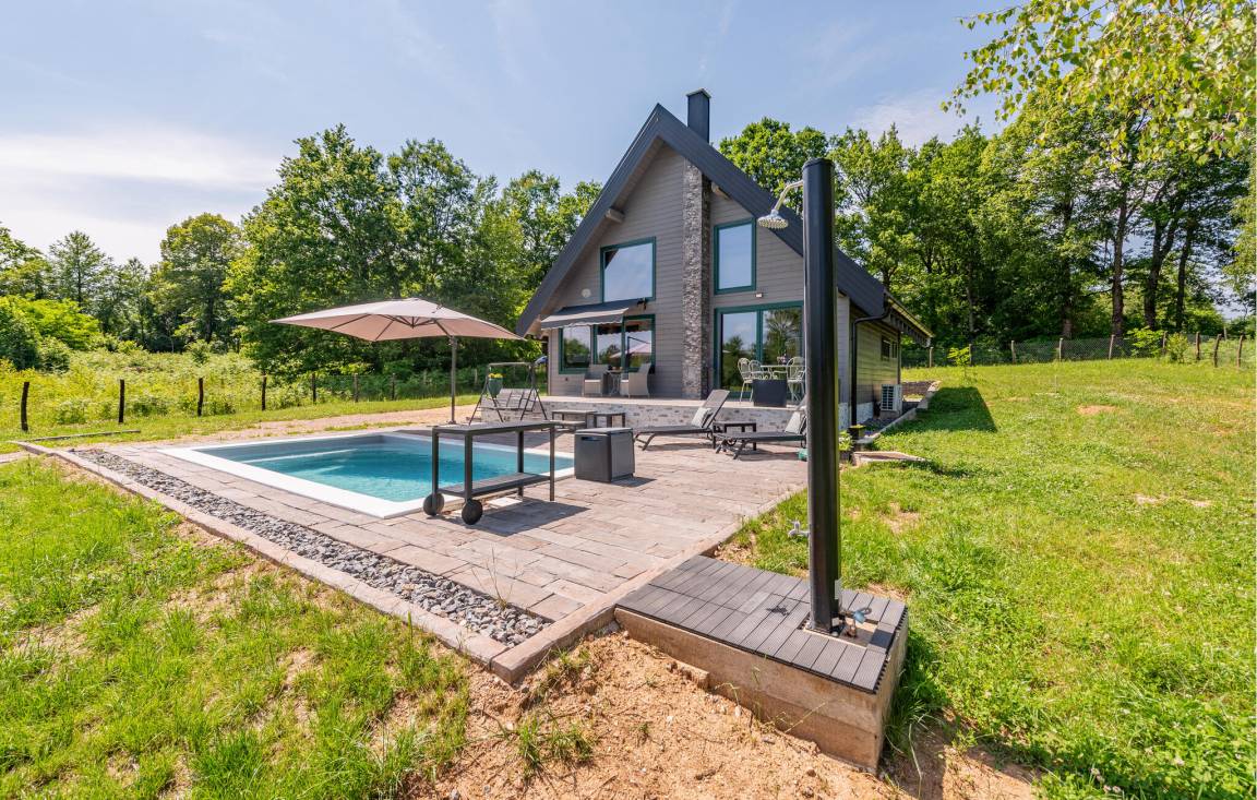 100 M² Ferienhaus ∙ 1 Schlafzimmer ∙ 4 Gäste - Gospić