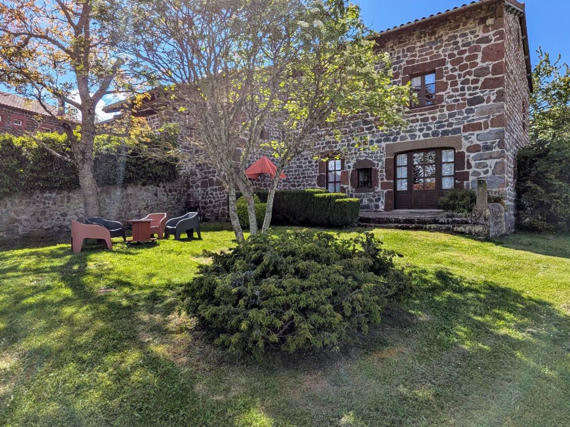 120 M² Cottage ∙ 3 Chambres ∙ 7 Personnes - Auvergne