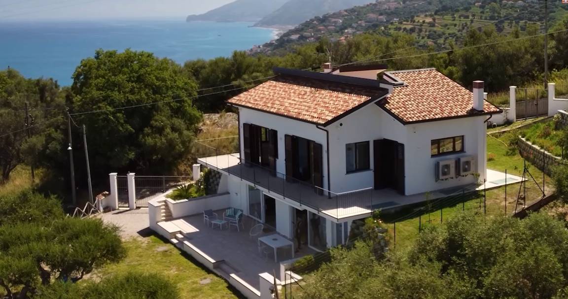 250 M² Villa ∙ 4 Slaapkamers ∙ 8 Gasten - Capo d'Orlando