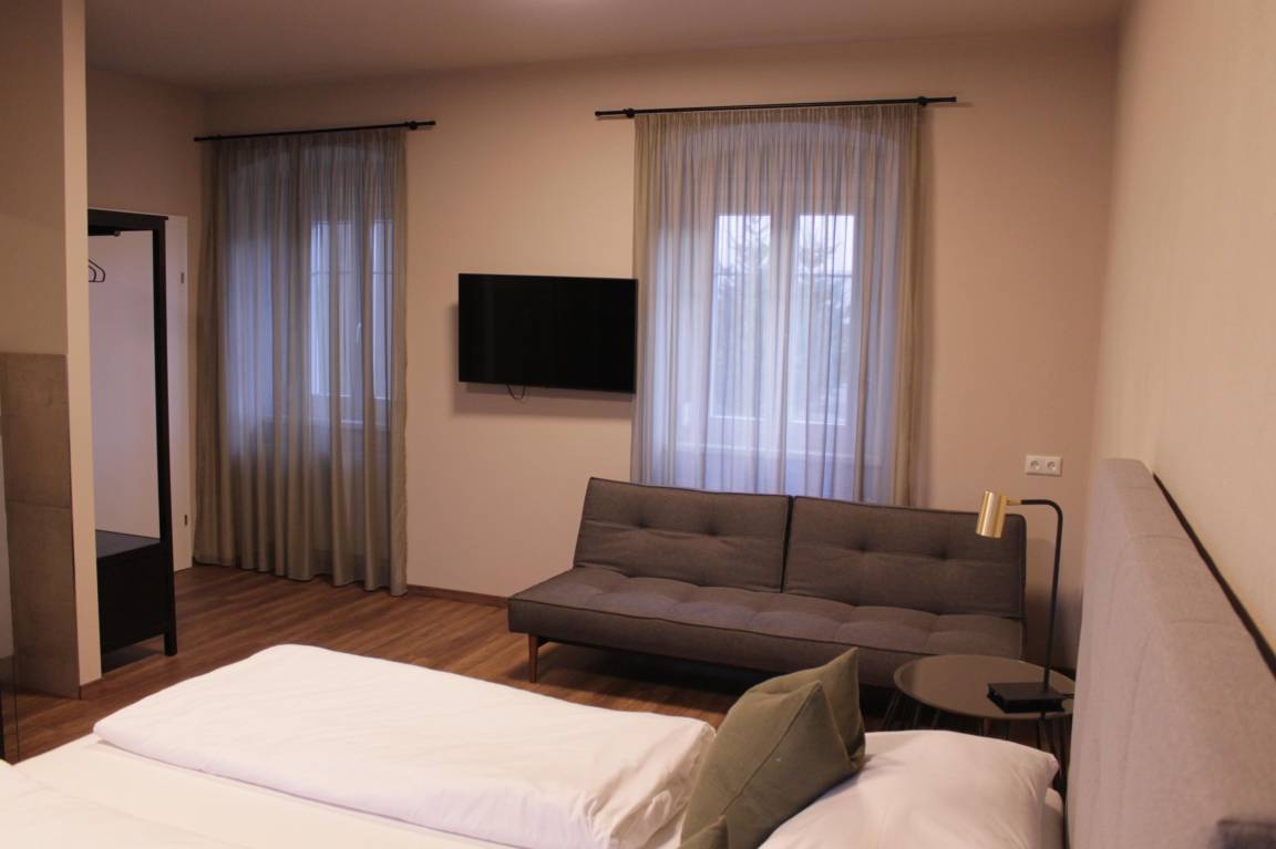 43 M² Ferienwohnung ∙ 1 Schlafzimmer ∙ 2 Gäste - Bad Gleichenberg