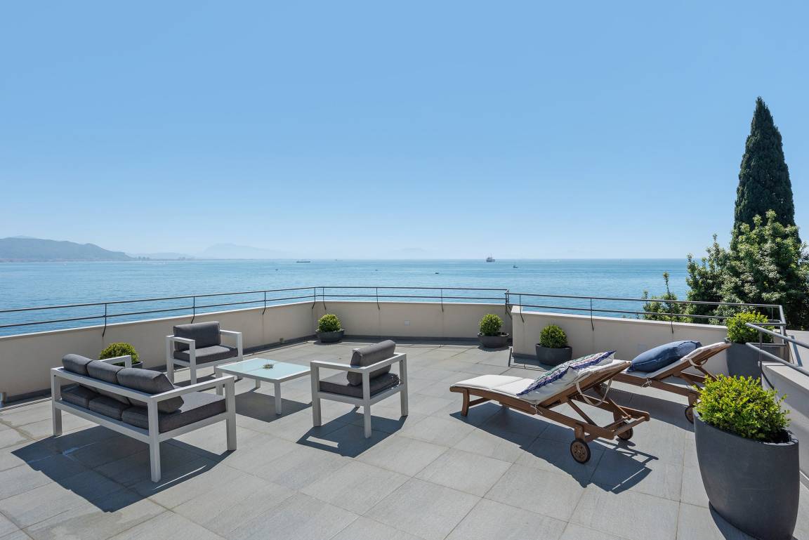 380 M² Villa ∙ 5 Chambres ∙ 10 Personnes - Salerne