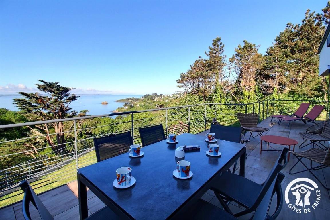 130 M² Gîte ∙ 3 Chambres ∙ 5 Personnes - Trébeurden