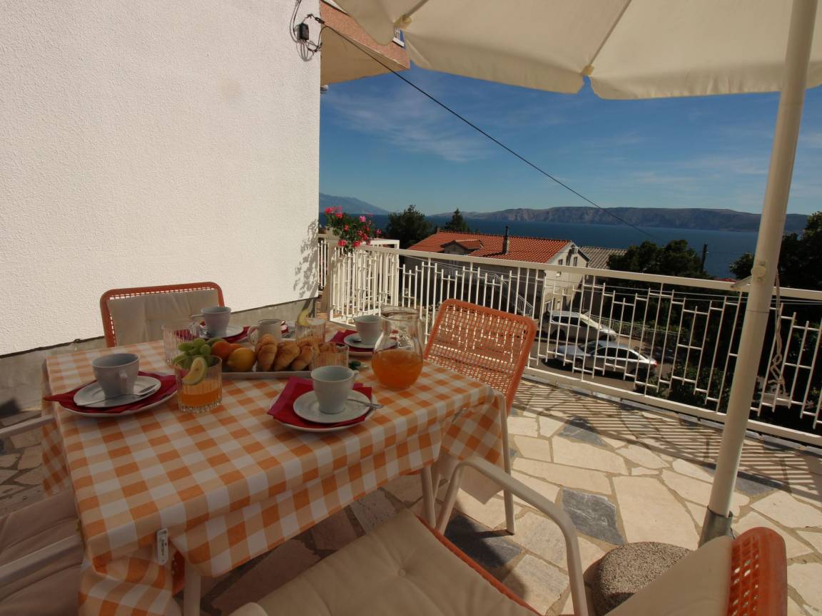 68 M² Apartment ∙ 2 Bedrooms ∙ 4 Guests - Klenovica