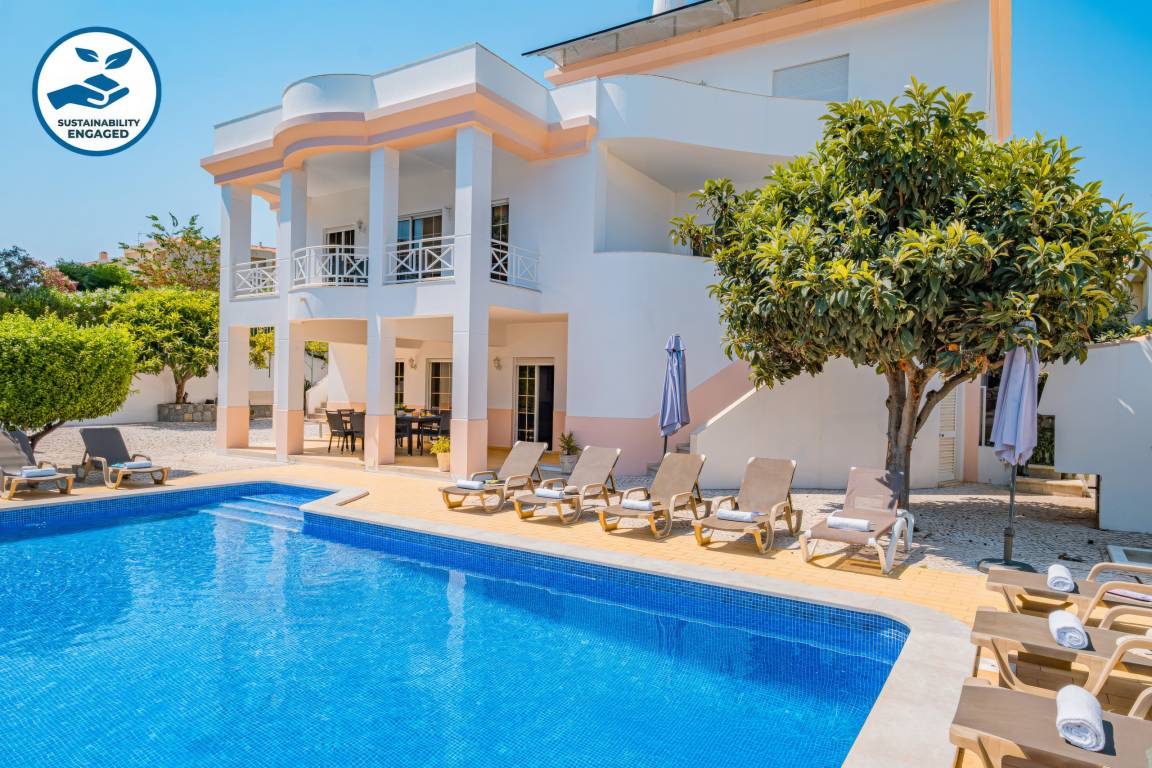 420 M² Villa ∙ 5 Bedrooms ∙ 17 Guests - 
