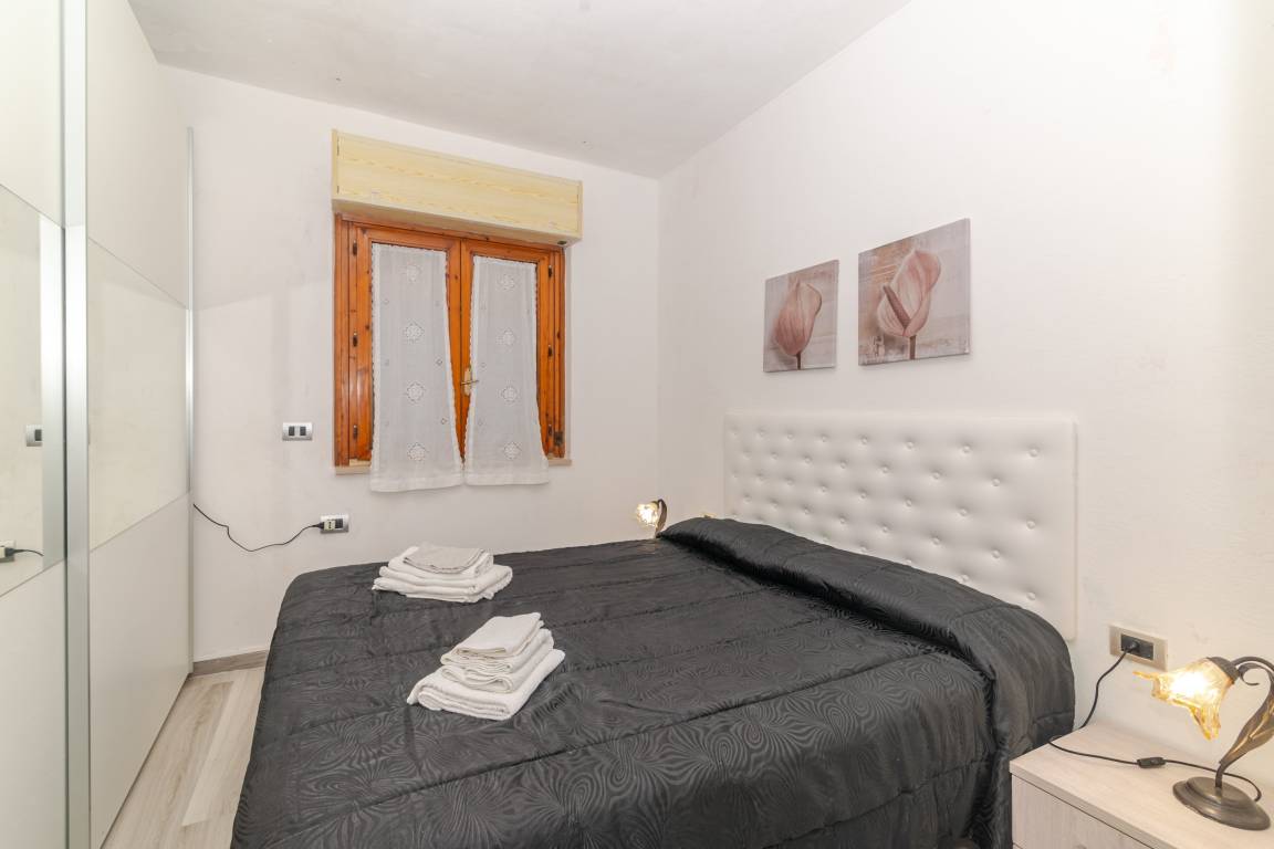 65 M² Apartment ∙ 2 Bedrooms ∙ 4 Guests - La Maddalena