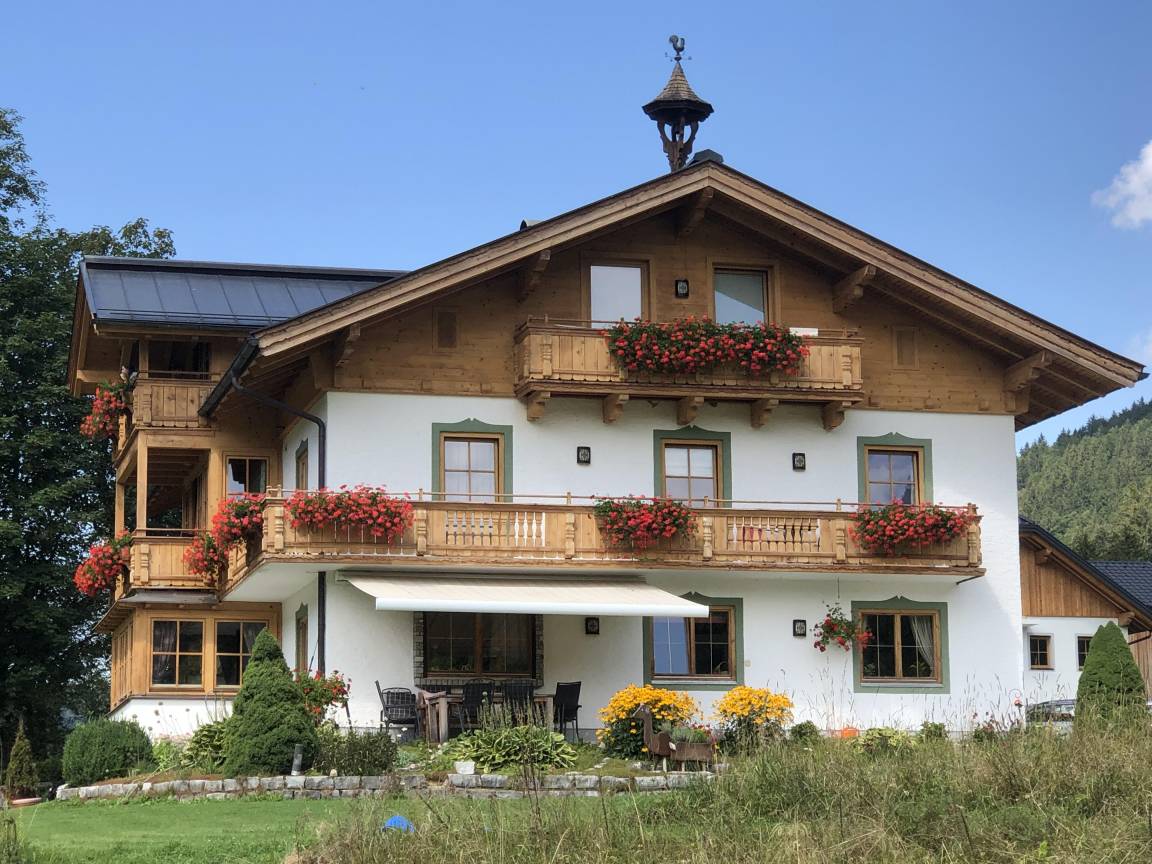 58 M² Ferienwohnung ∙ 2 Schlafzimmer ∙ 5 Gäste - Mondsee
