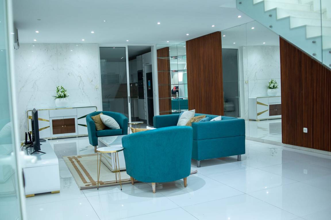 400 M² Villa ∙ 3 Bedrooms ∙ 6 Guests - Luanda
