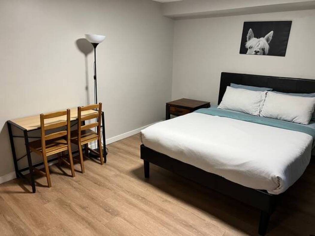 63 M² Apartment ∙ 1 Bedroom ∙ 2 Guests - Edmonton