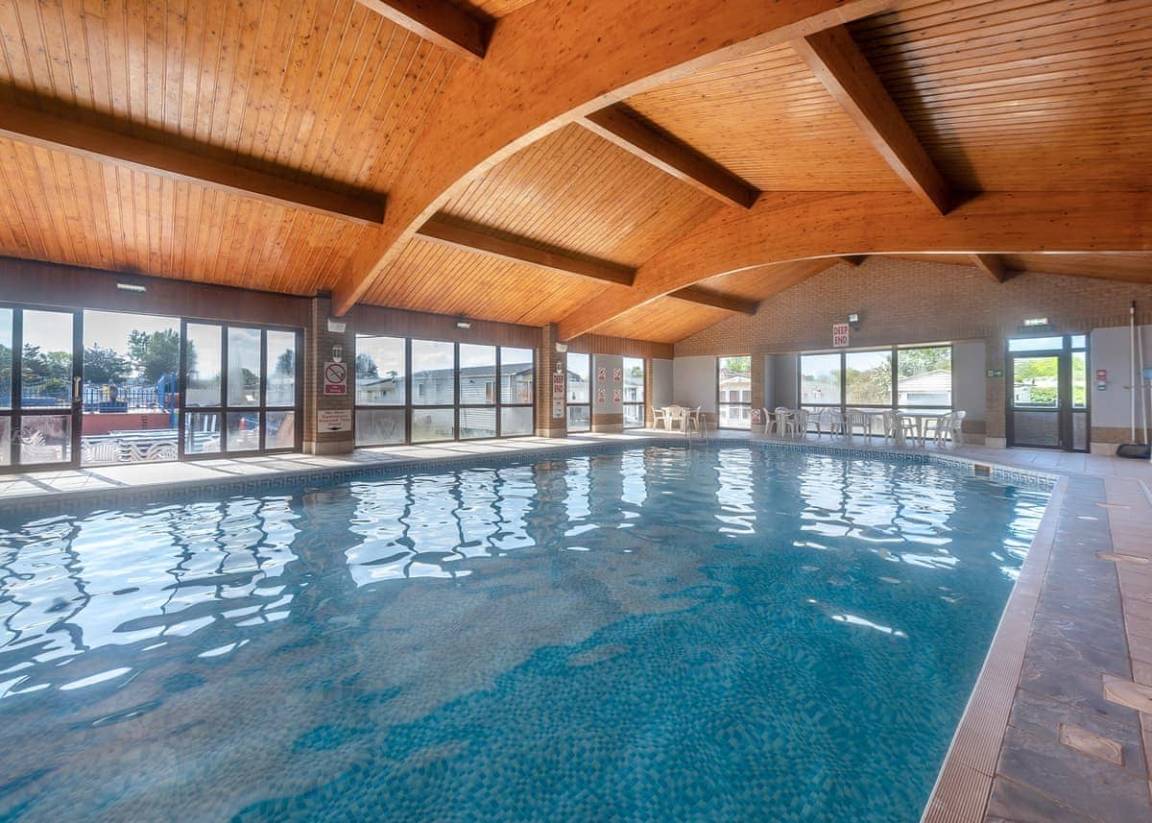 Caravan ∙ 3 Bedrooms ∙ 6 Guests - Arundel