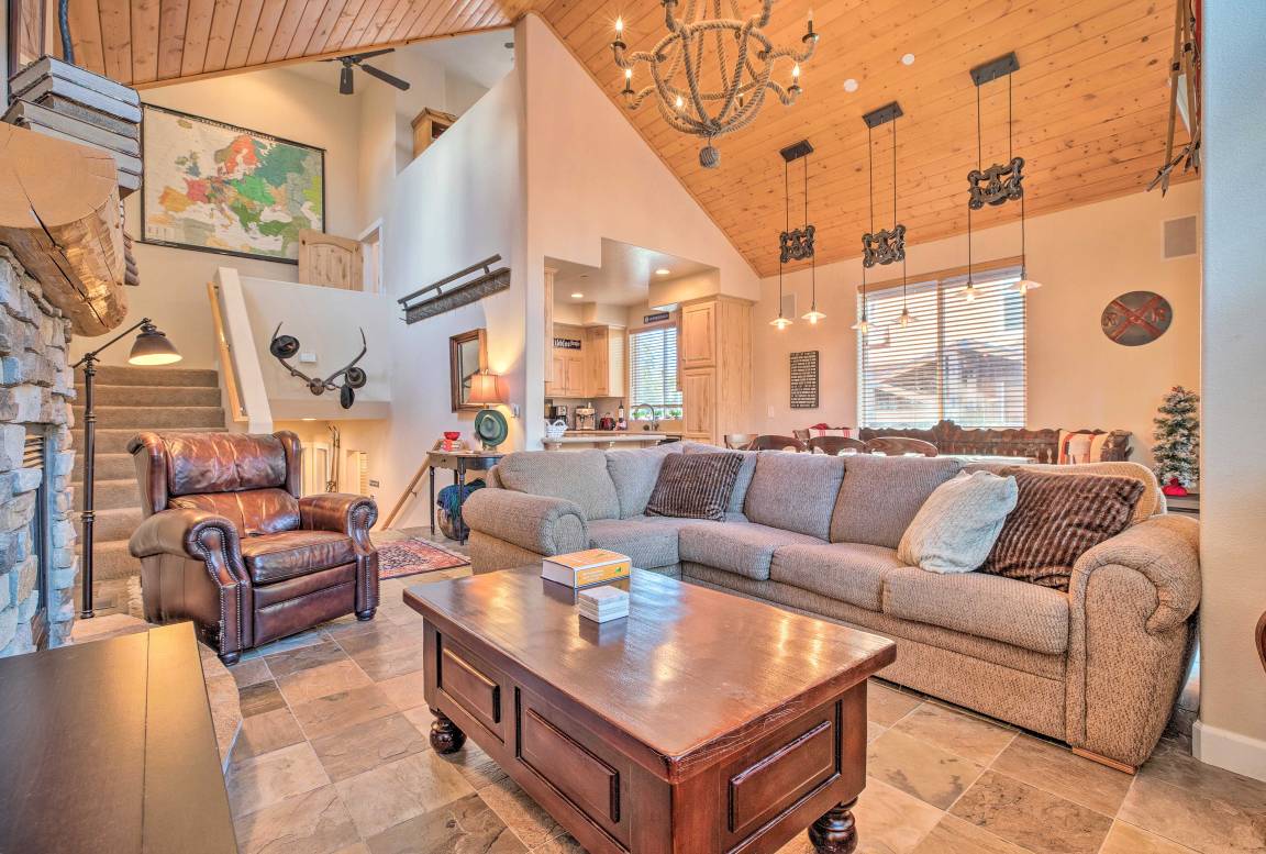 173 M² Apartment ∙ 3 Bedrooms ∙ 9 Guests - Mammoth Lakes, CA