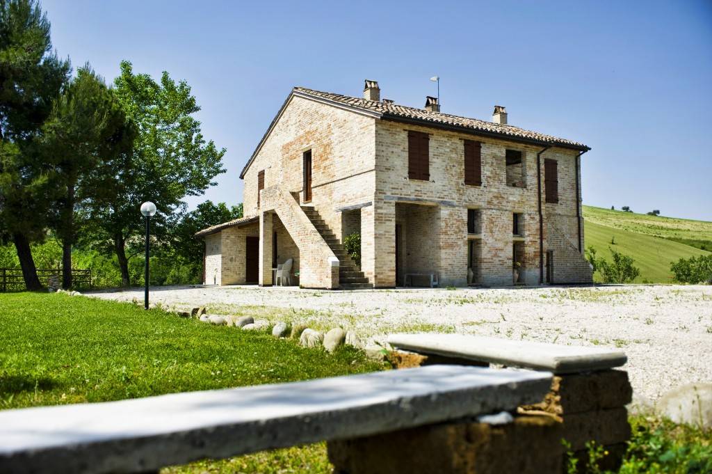 90 M² Apartamento ∙ 3 Habitaciones ∙ 6 Huéspedes - Ascoli Piceno