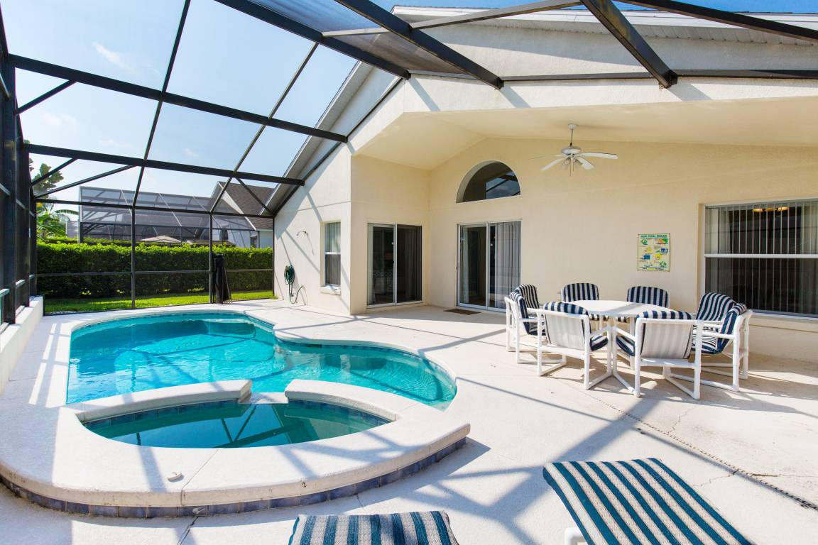 166 M² House ∙ 4 Bedrooms ∙ 8 Guests - Kissimmee, FL
