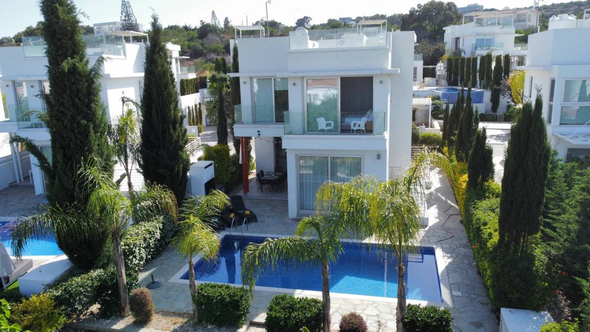 100 M² House ∙ 2 Bedrooms ∙ 4 Guests - Fig Tree