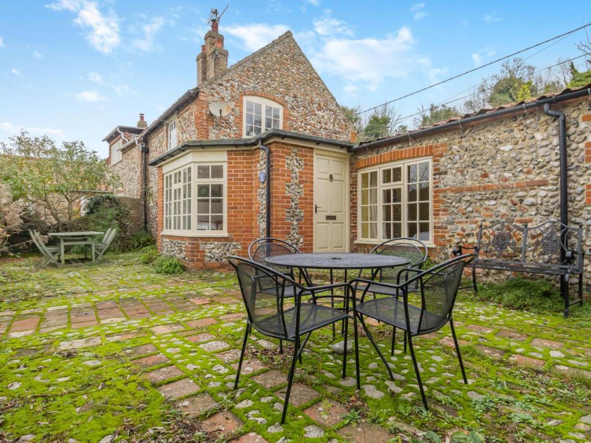 Cottage ∙ 3 Bedrooms ∙ 4 Guests - Blakeney