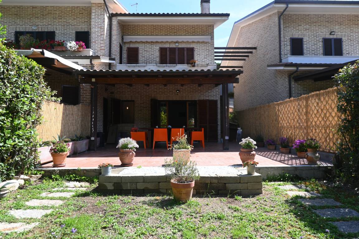 Apartment ∙ 3 Bedrooms ∙ 5 Guests - Sirolo