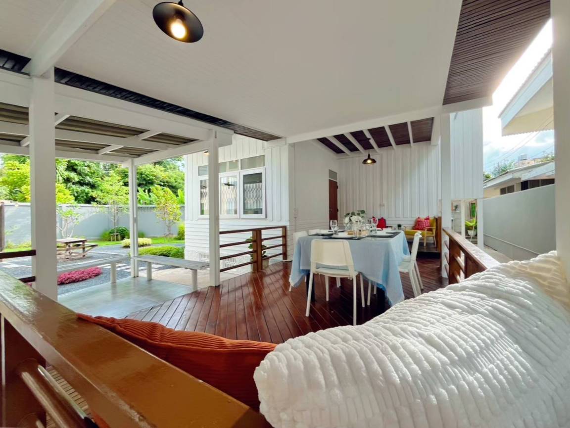 500 M² Ferienhaus ∙ 3 Schlafzimmer ∙ 10 Gäste - Bang Yai