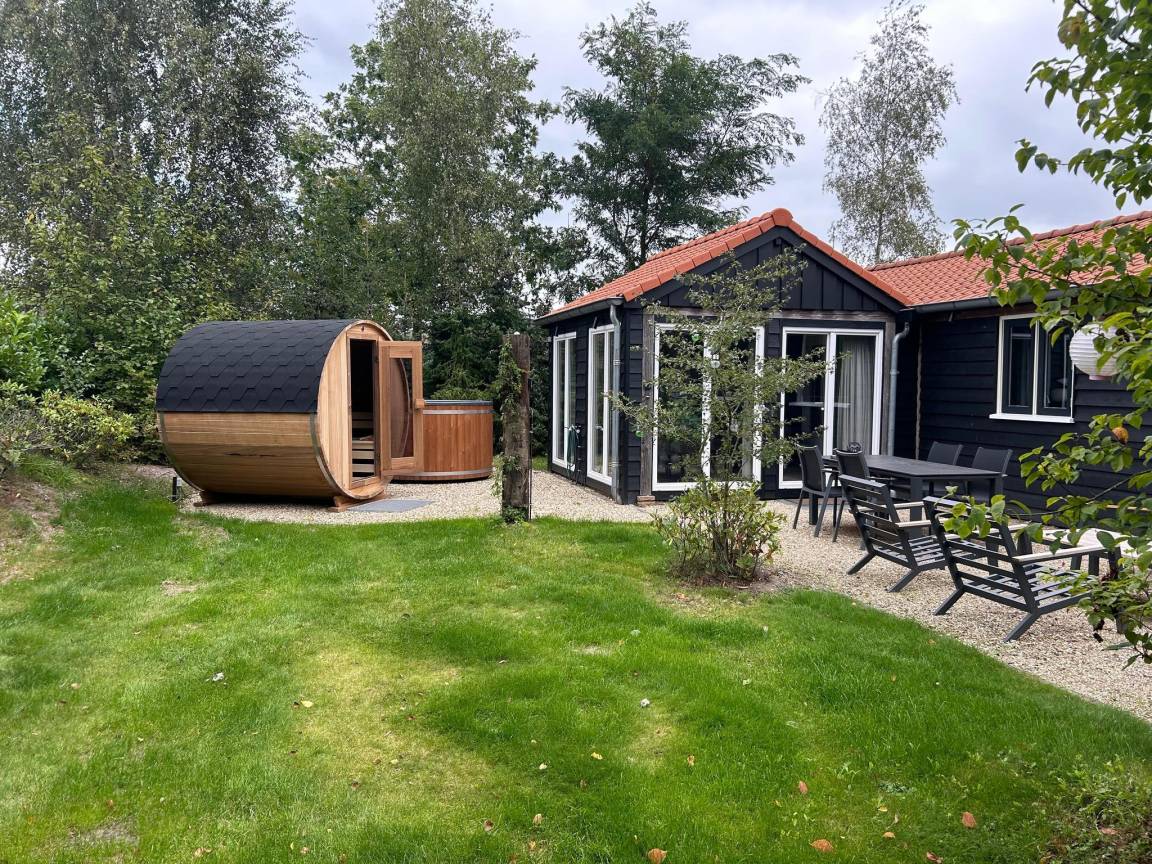Ferienhaus ∙ 2 Schlafzimmer ∙ 3 Gäste - Rhede