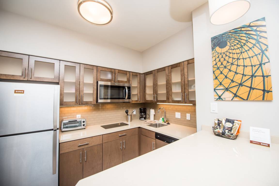 Hotel ∙ 1 Bedroom ∙ 4 Guests - Humble, TX