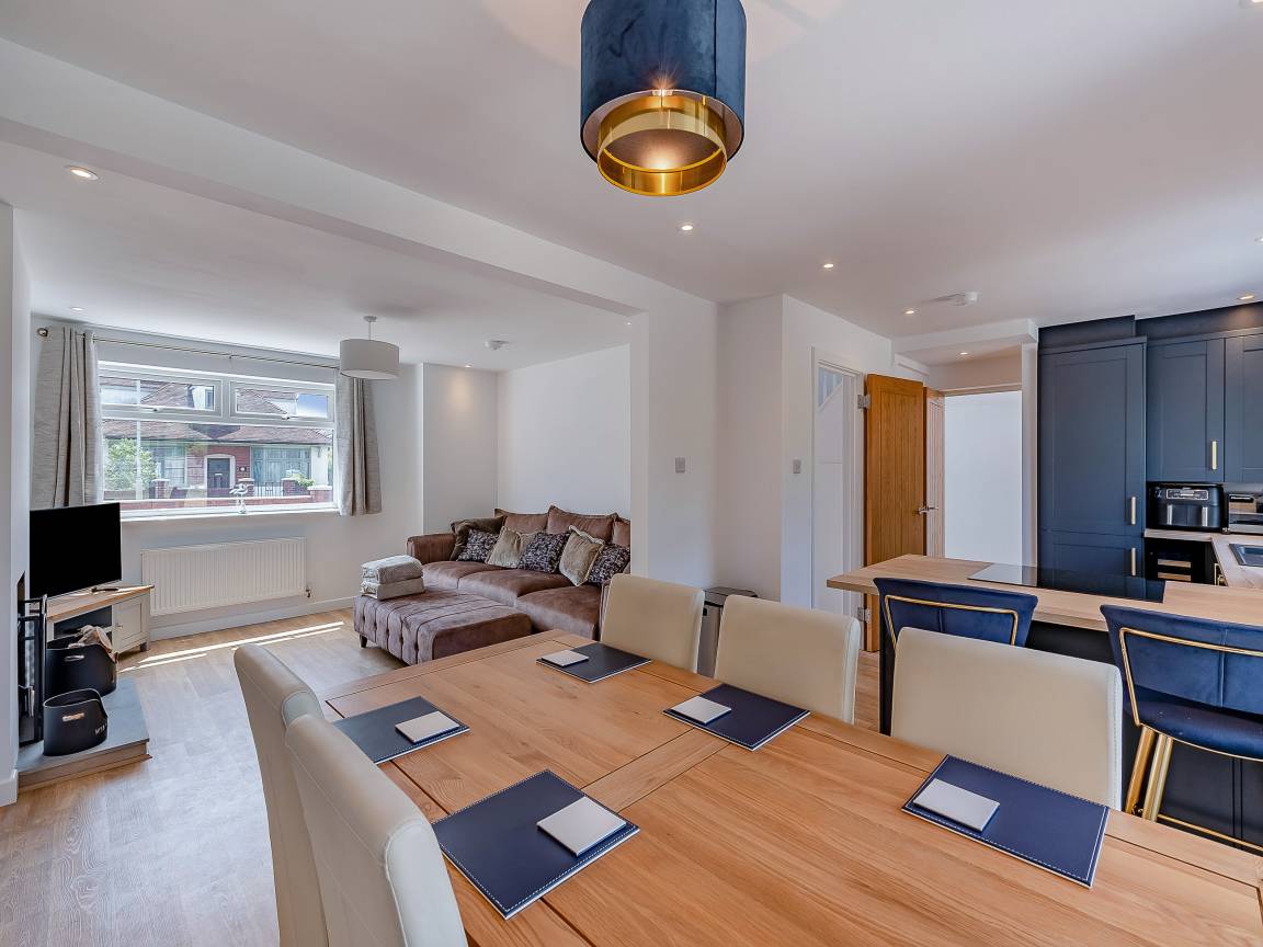 Cottage ∙ 3 Bedrooms ∙ 7 Guests - Deal