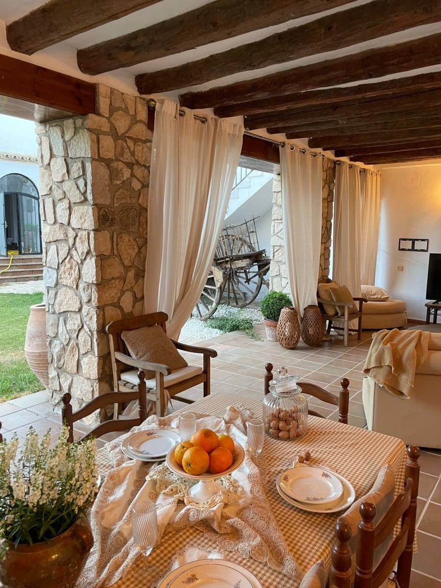 500 M² House ∙ 5 Bedrooms ∙ 14 Guests - Borja