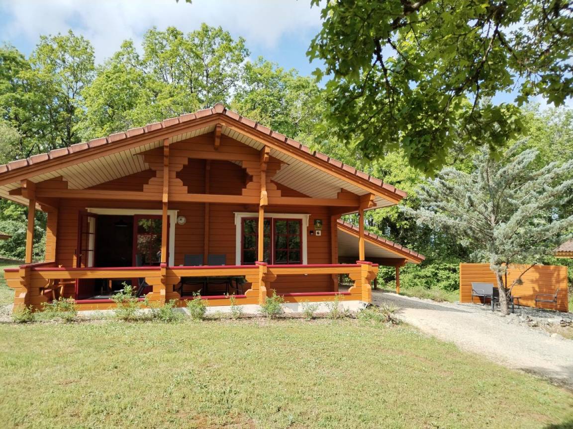 65 M² Gîte ∙ 3 Chambres ∙ 5 Personnes - Duravel