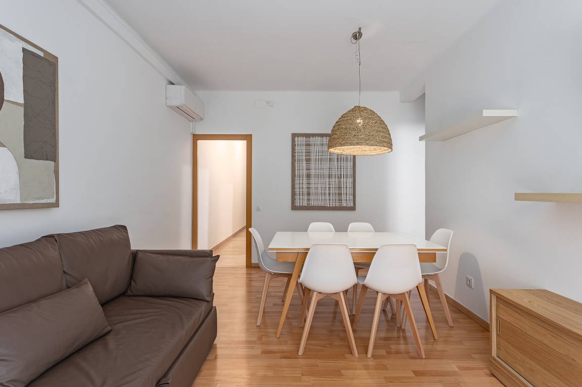 78 M² Apartamento ∙ 3 Habitaciones ∙ 5 Huéspedes - Sant Cugat del Vallès
