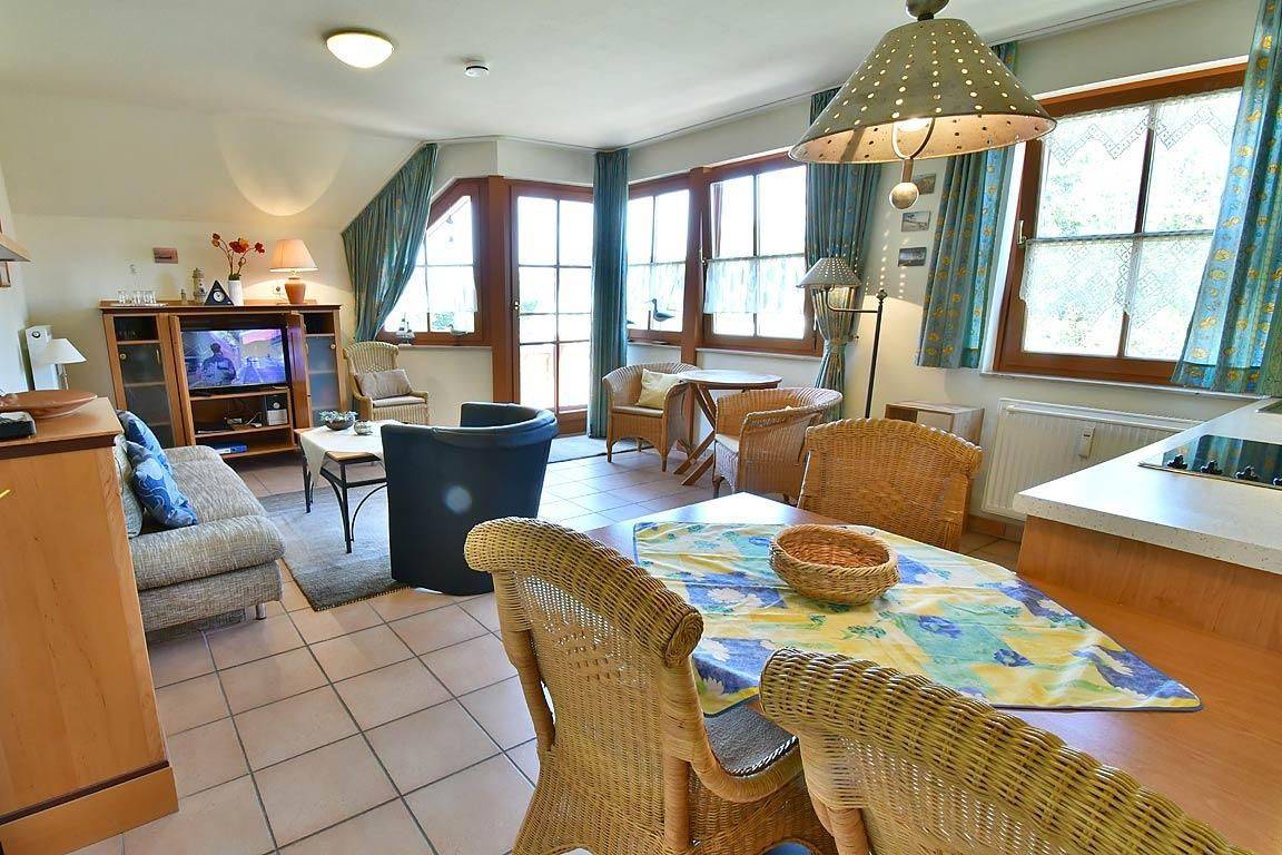 45 M² Ferienwohnung ∙ 1 Schlafzimmer ∙ 2 Gäste - Wustrow