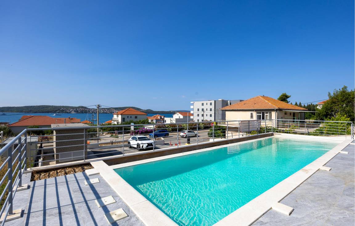 86 M² Ferienwohnung ∙ 2 Schlafzimmer ∙ 5 Gäste - Trogir