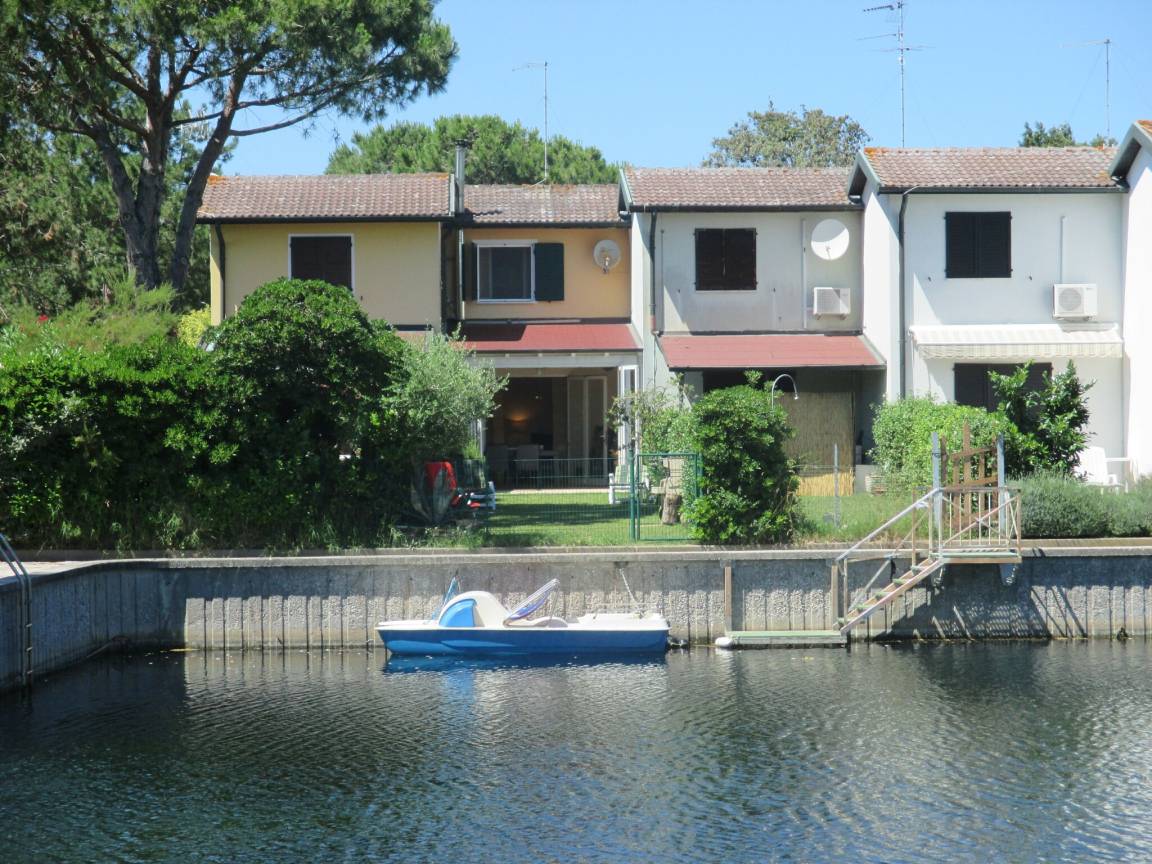 80 M² House ∙ 2 Bedrooms ∙ 4 Guests - Albarella