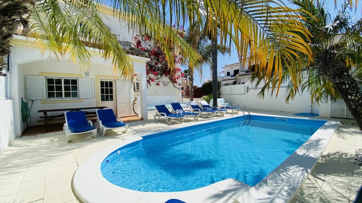 200 M² Villa ∙ 4 Habitaciones ∙ 10 Huéspedes - Albufeira