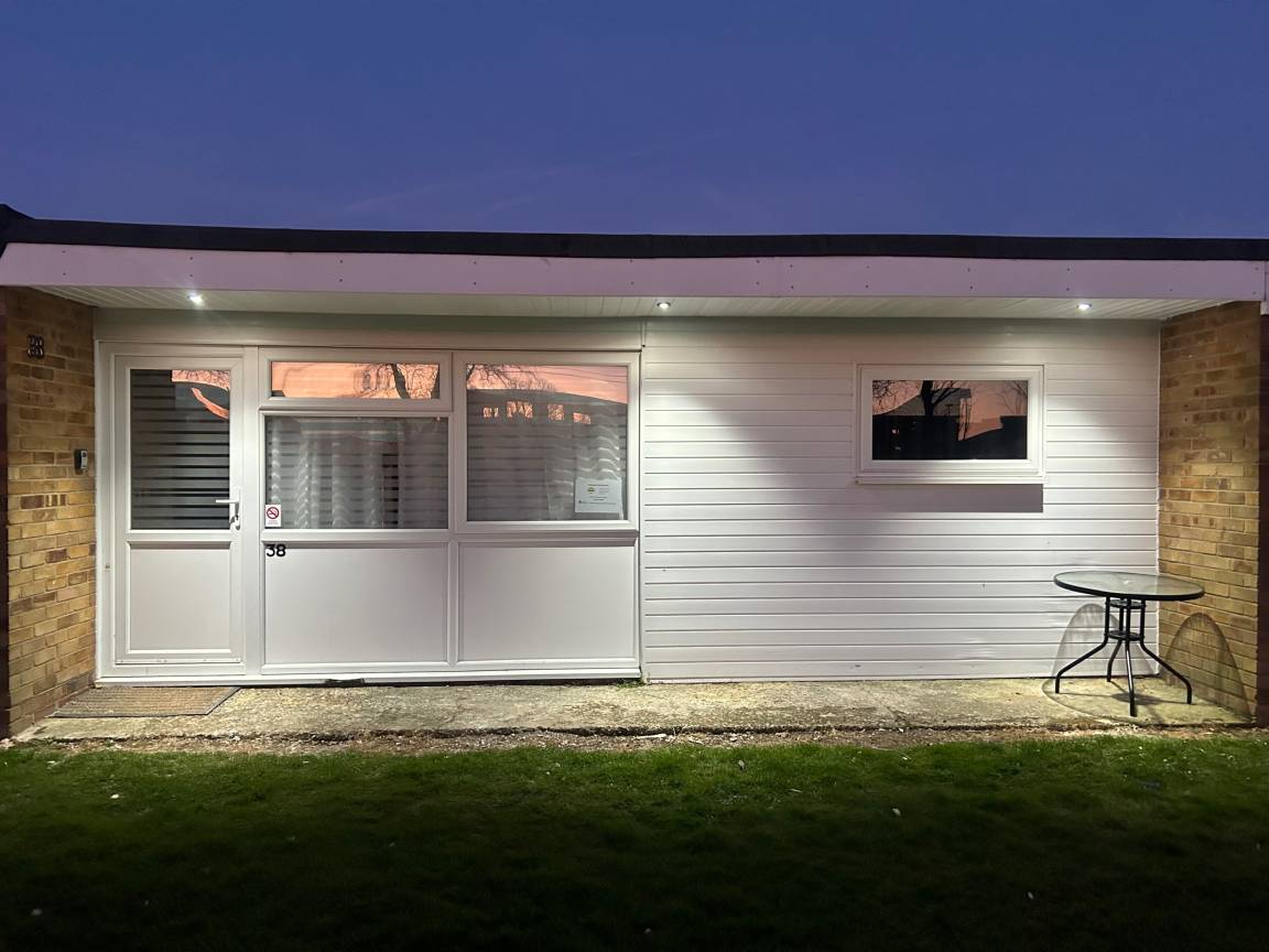 75 M² Chalet ∙ 2 Bedrooms ∙ 5 Guests - Hemsby