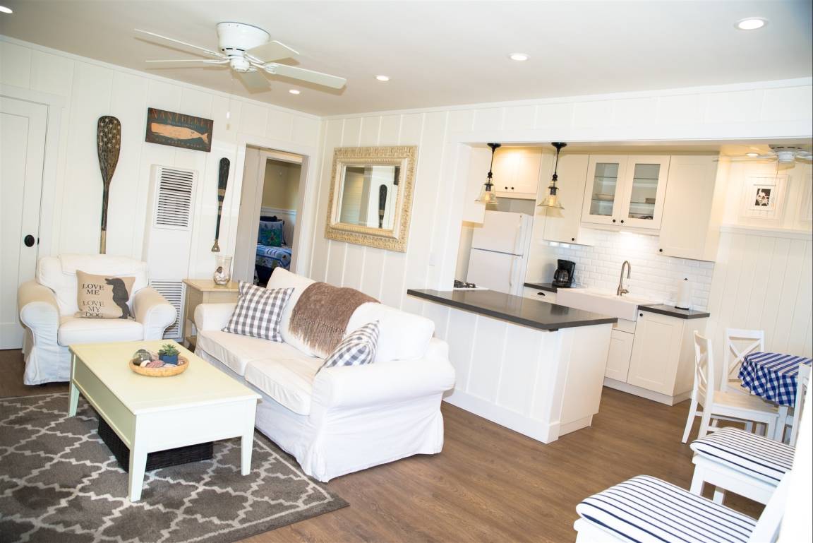Condo ∙ 2 Bedrooms ∙ 6 Guests - Carpinteria, CA