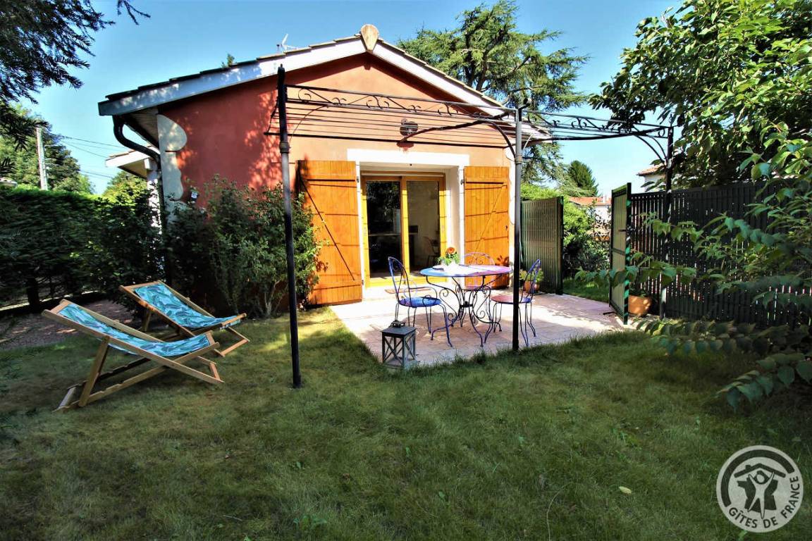 46 M² Gîte ∙ 1 Chambre ∙ 4 Personnes - Écully