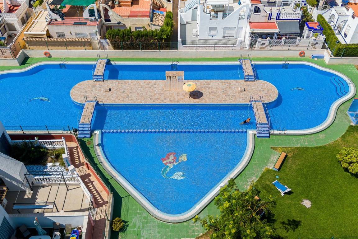 65 M² Maison De Vacances ∙ 2 Chambres ∙ 4 Personnes - Torrevieja