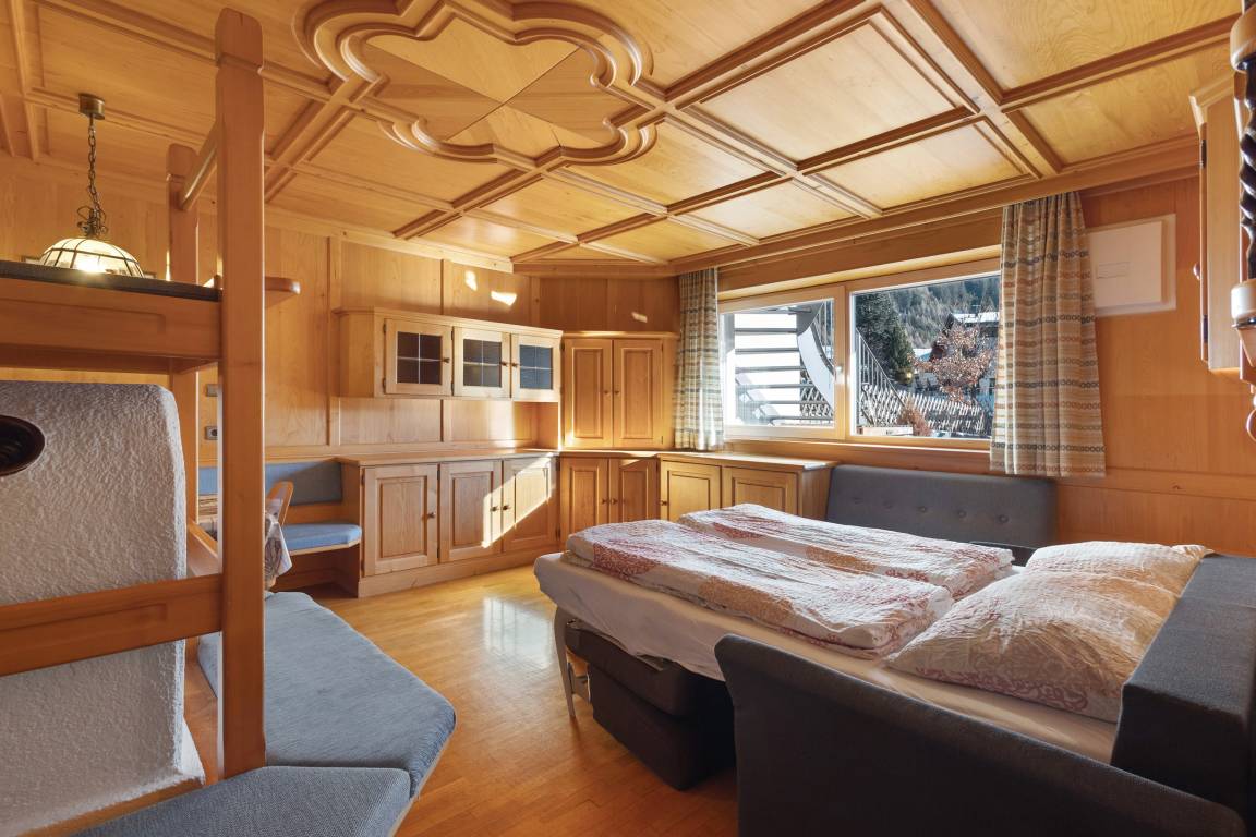 85 M² Ferienwohnung ∙ 2 Schlafzimmer ∙ 6 Gäste - Meransen