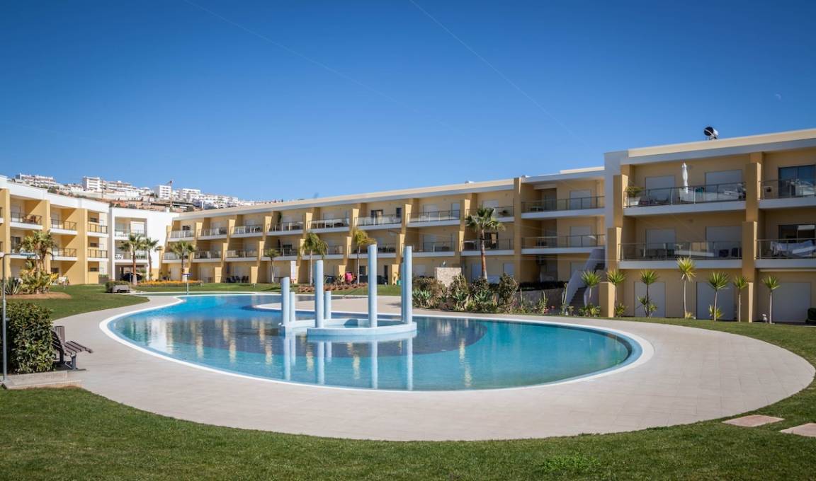 140 M² Apartment ∙ 3 Bedrooms ∙ 6 Guests - Guia