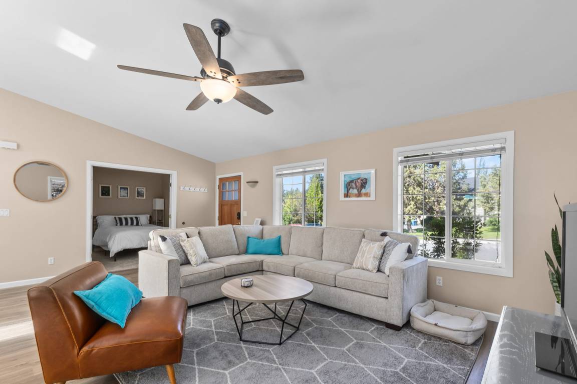 142 M² House ∙ 3 Bedrooms ∙ 6 Guests - Bend, OR