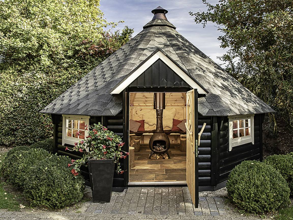 250 M² House ∙ 9 Bedrooms ∙ 20 Guests - Enschede