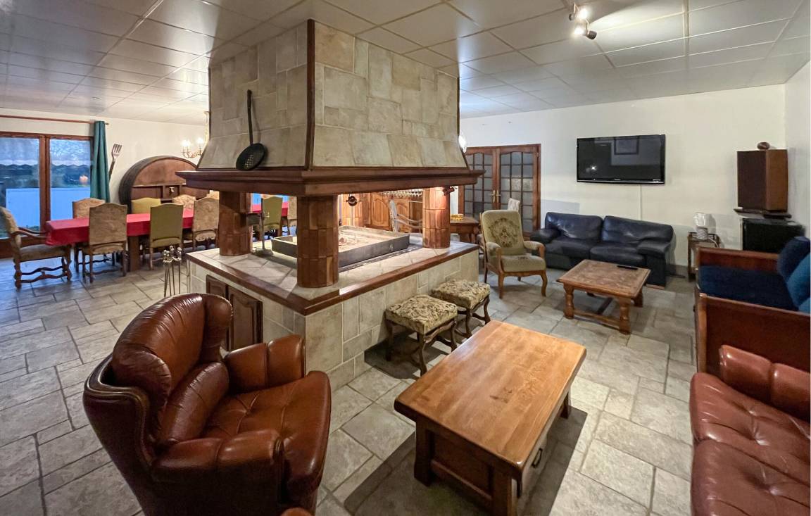 350 M² Maison De Vacances ∙ 5 Chambres ∙ 15 Personnes - Basse-Normandie