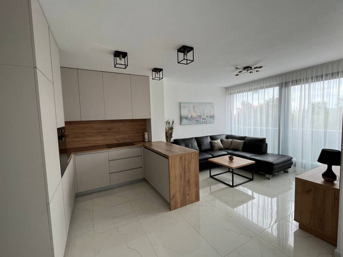 90 M² Apartment ∙ 3 Bedrooms ∙ 6 Guests - Zadar