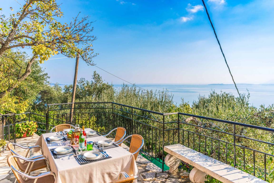 Villa ∙ 3 Bedrooms ∙ 6 Guests - Керкира